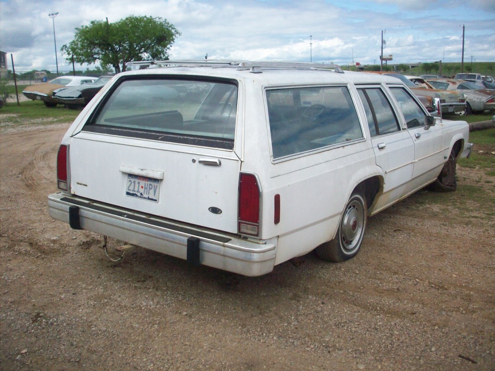 1985 Ford LTD Crown Victoria Wagon